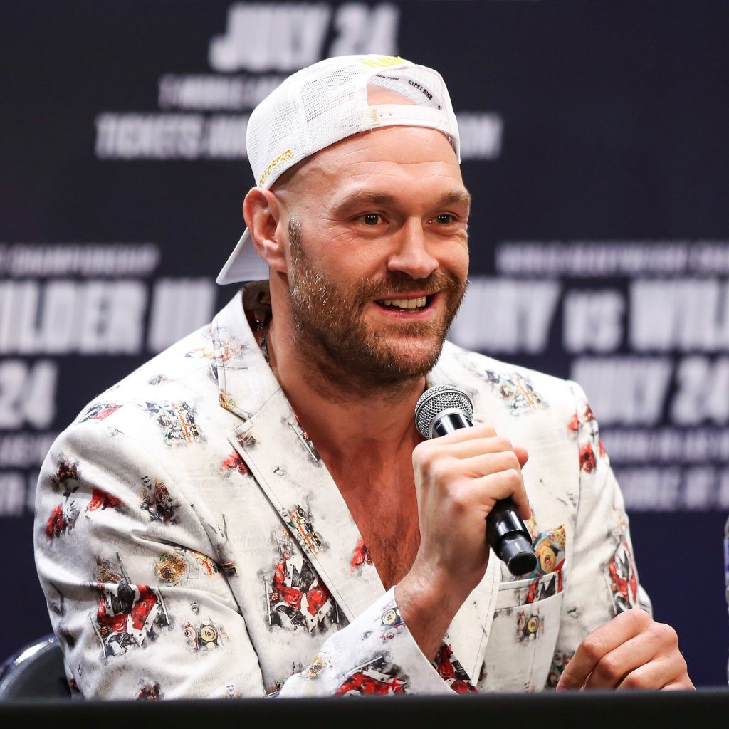 Tyson Fury Height: How Tall Is The Champion? - iEnglish Status