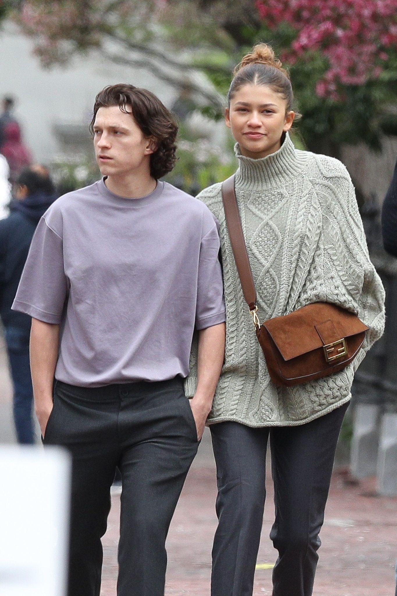How Tall Is Zendaya: Standing Tall as Hollywood's Versatile Visionary ...